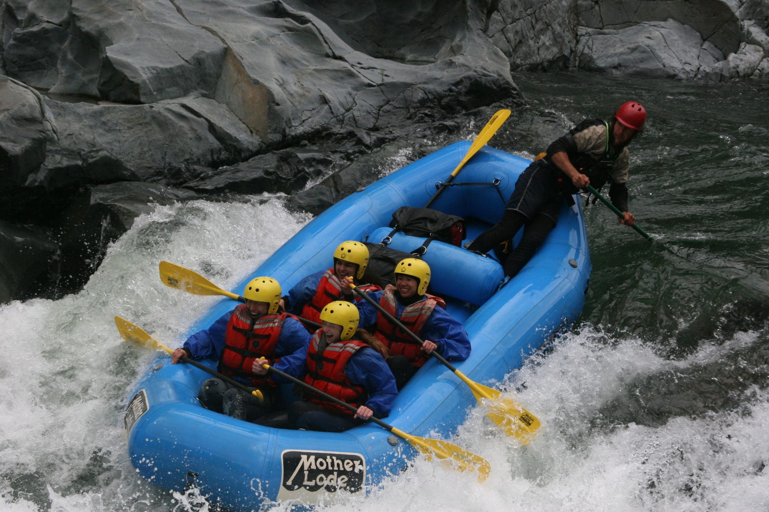 White Water Rafting on the American River – Best Rafting Trips!